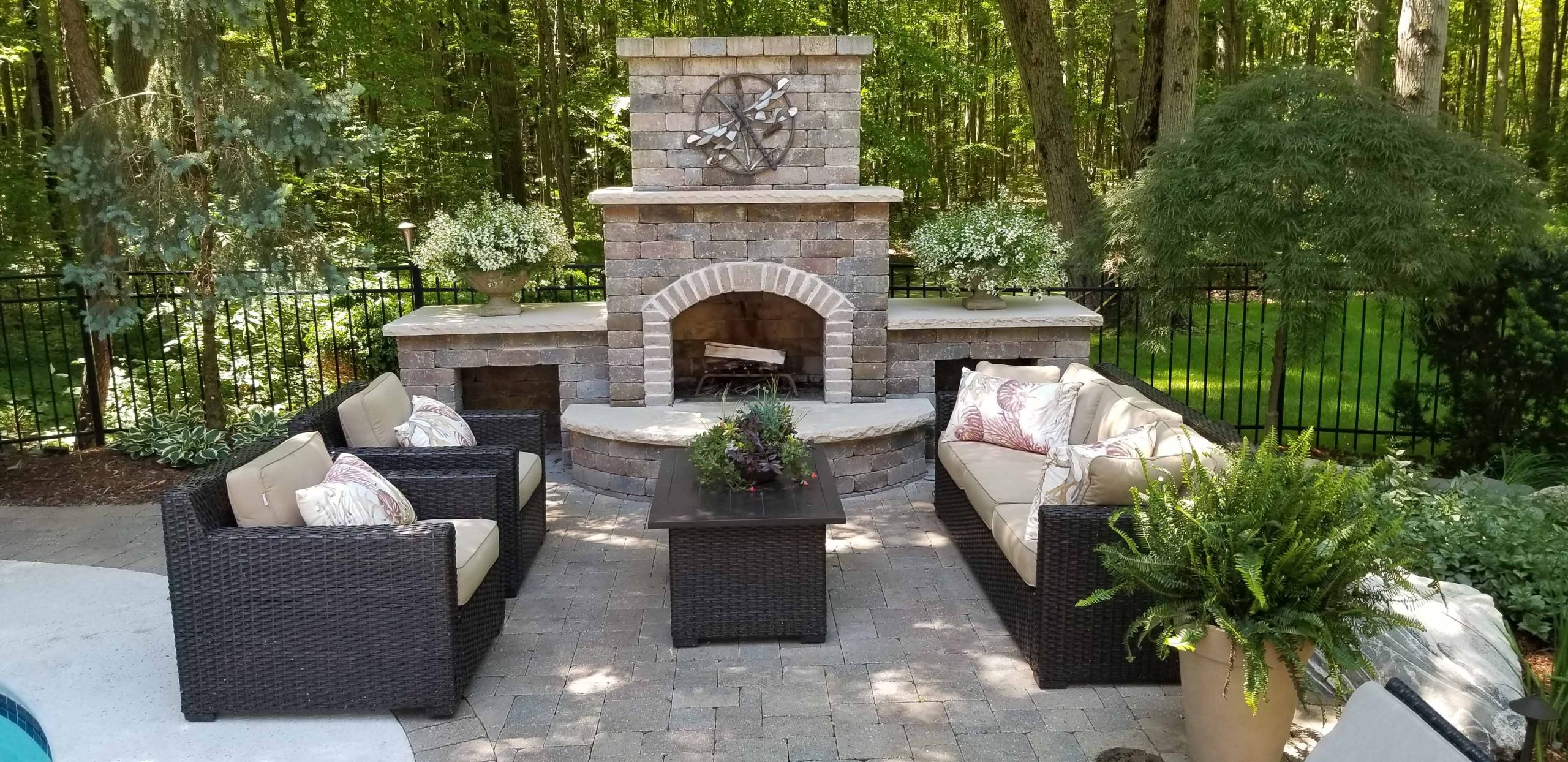 Outdoor Living Inspiration Series: Fireplaces & Fire Pits - Reder ...
